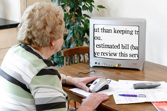 Electronic Magnifier (CCTV) | Screen Magnifier | CCTV | Magnifiers ...