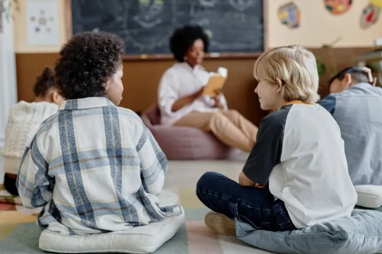 9 Floor Seat Ideas for Classrooms