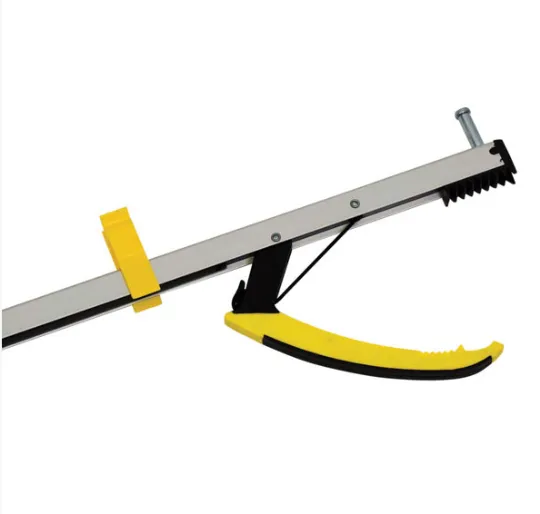 GripCert Lightweight Aluminum Reacher