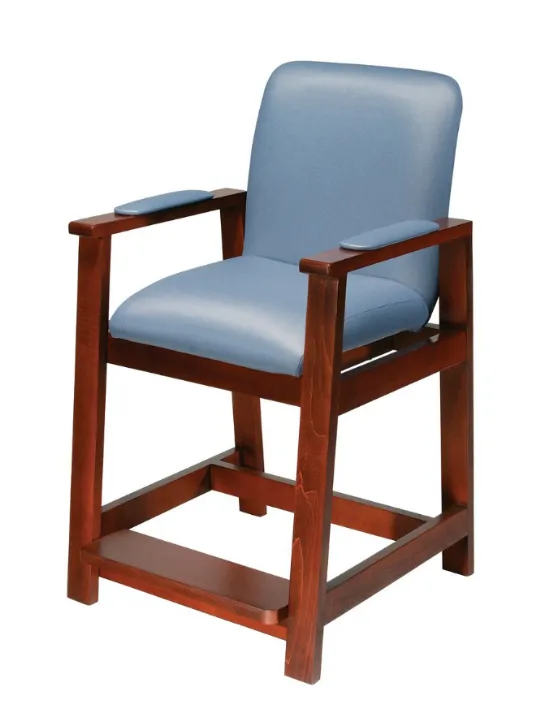 Drive Medical Deluxe Hip-High Cushioned Chair