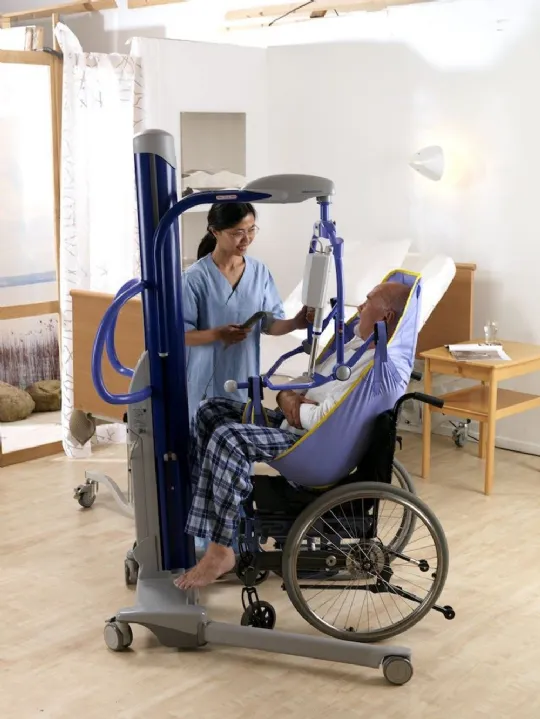 Maxi Move Portable Patient Lift with Powered DPS by ArjoHuntleigh ...