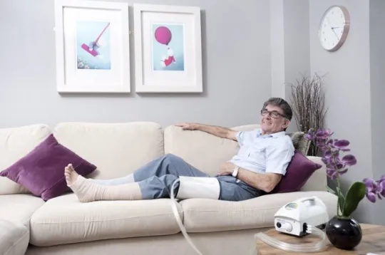 WoundExpress Intermittent Pneumatic Compression (IPC) Machine by Arjo