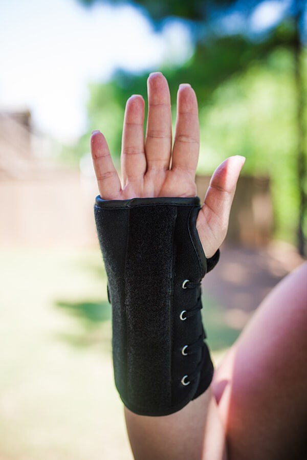 Maximus Speed Lace Wrist Splint - FREE Shipping