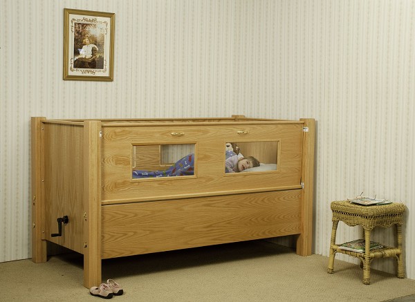 Slumber Series Manually Adjustable Safety Bed