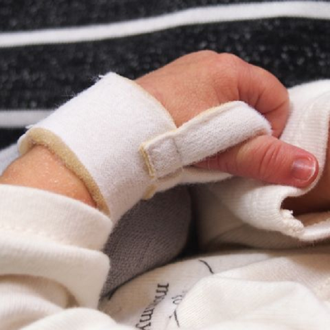 Preemie Hand and Thumb Splint - FREE Shipping